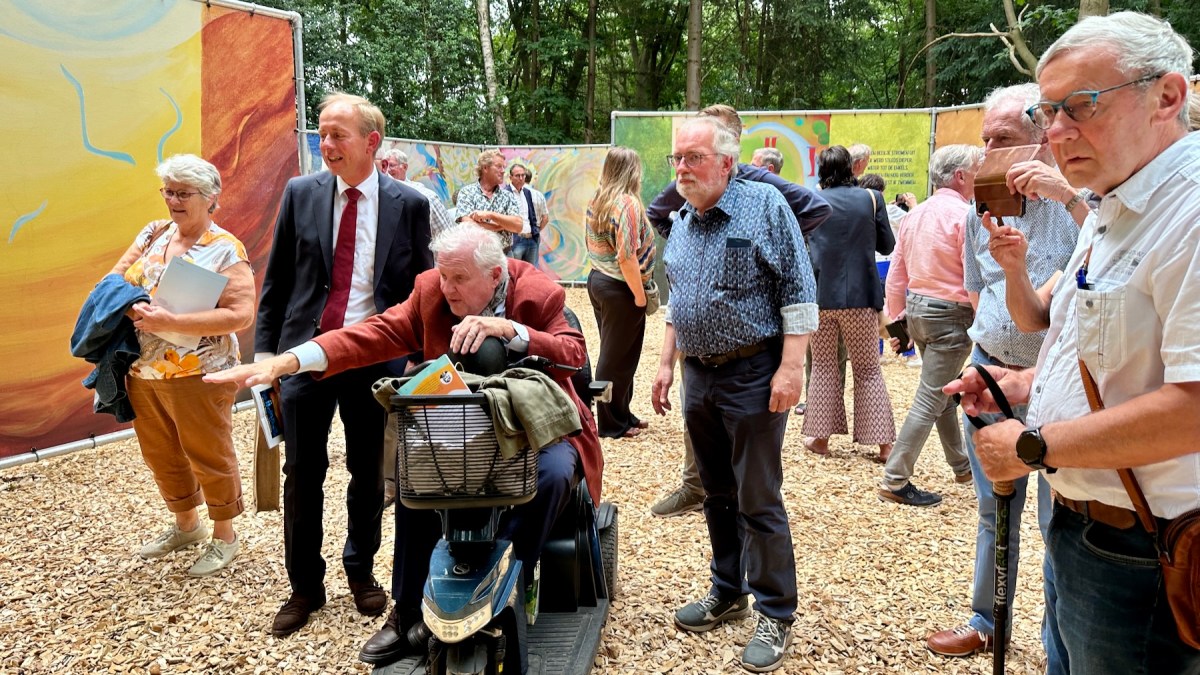 Van der Staaij opent Shalom Panorama – Alfred Muller